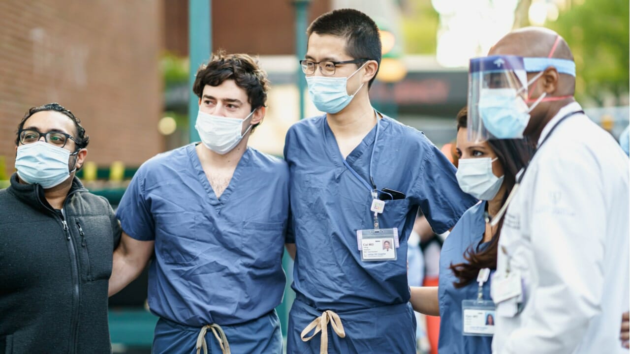 Doctor In US 2022: The Ultimate Guide For How To Become A Doctor