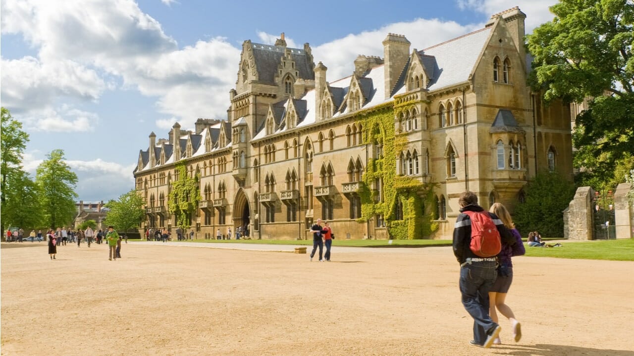 Oxford University Scholarship For Indian Students 2022: Eligibility & Tips